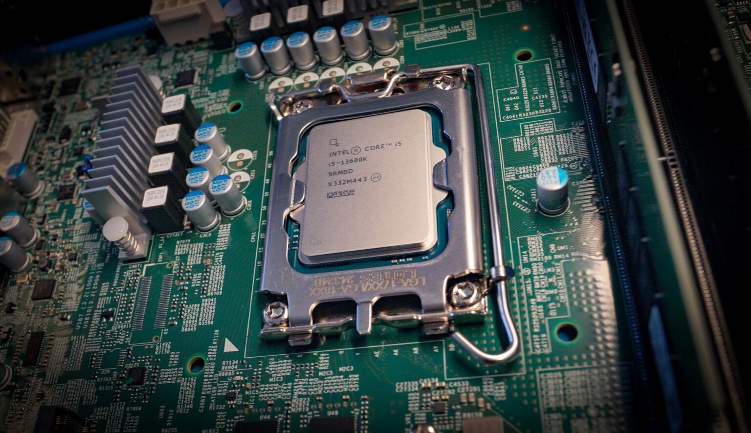 CPU: Características de Procesadores y Funcionamiento