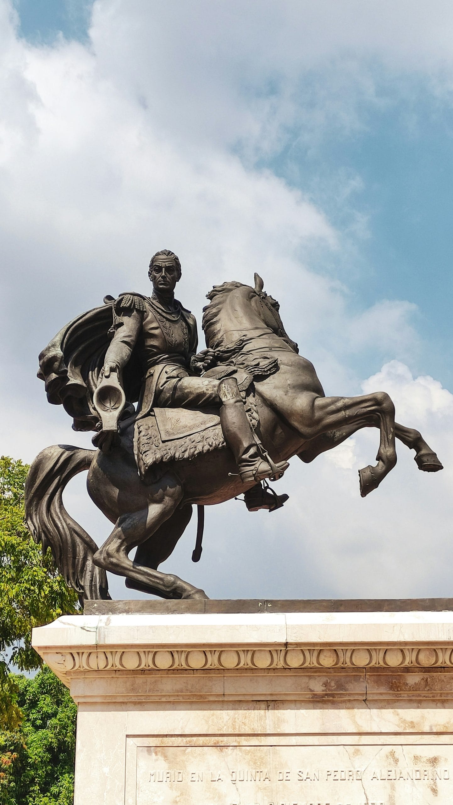 Simón Bolívar: Vida, Legado y el Libertador